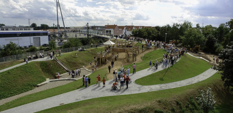 EINE "NEUE MITTE" FÜR RAUNHEIM • polis Magazin